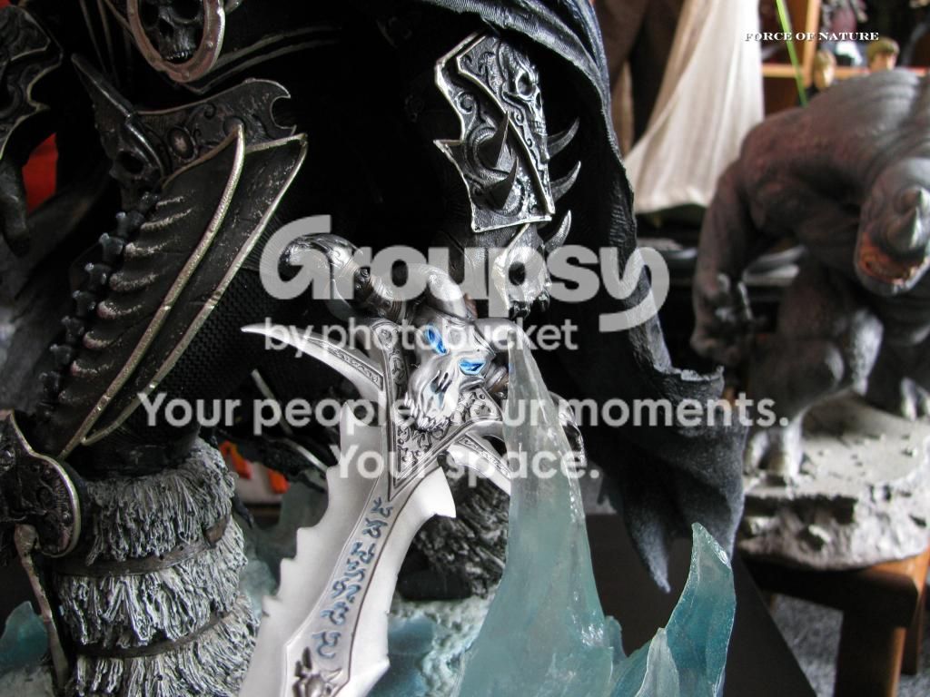 Winter Is Coming... the Arthas Statue! - Statue Forum